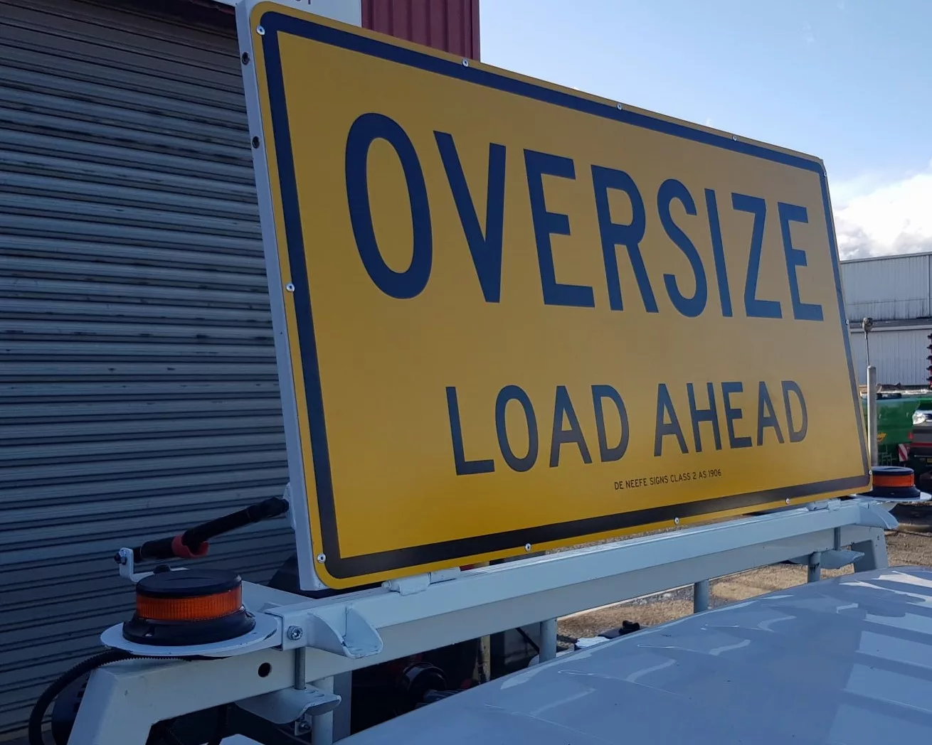 Oversize - Pilot Sign with LED Beacons | Central Header Parts